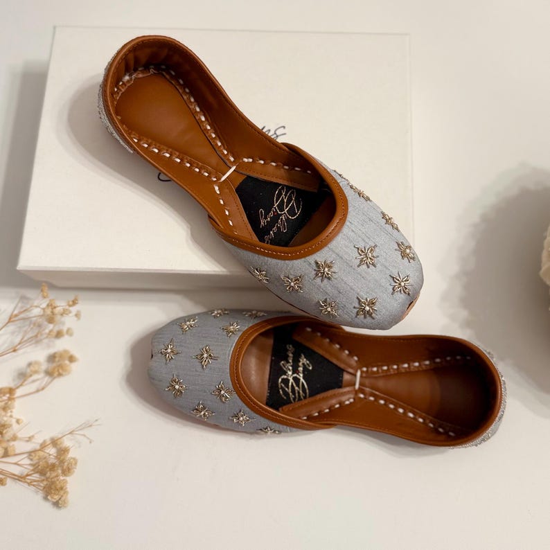 Blue Gray Bridal Khussa Jutti: Handmade Thread Work Leather Sandal - Etsy