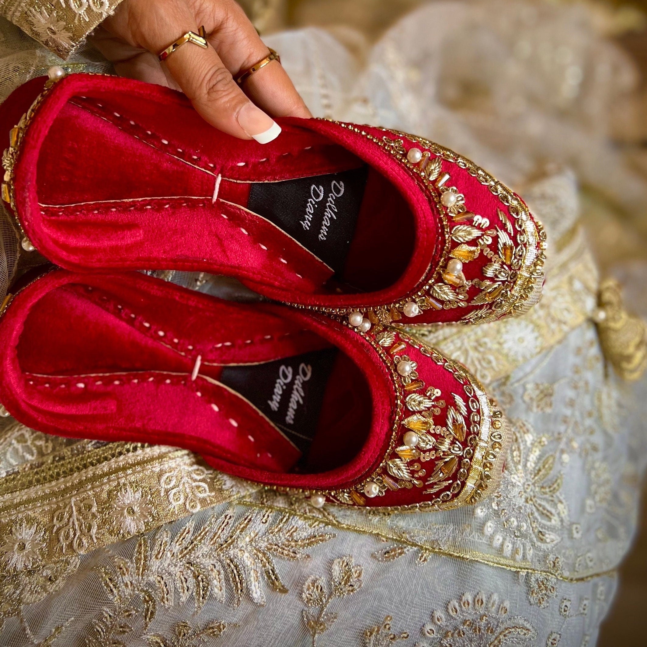 Royal Red Bridal Khussa Luxury Bridal Khussa/juttis/ladies - Etsy