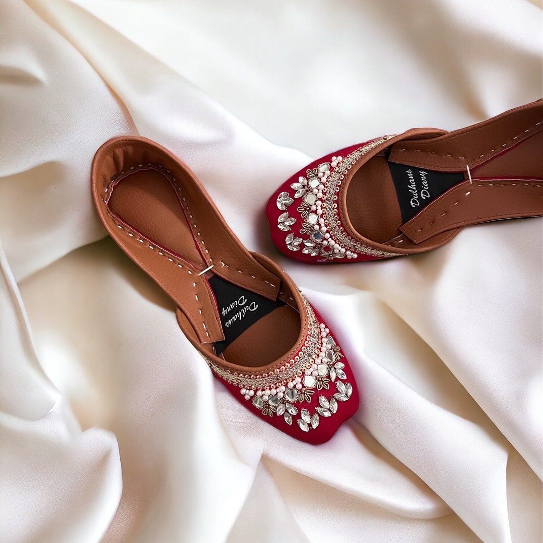 Ruby Red Ladies Handmade Deep Red Khussa / Jutti Pakistani Delicate ...