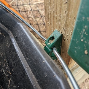 Captive Bucket Hanger 5 Pack | Prevent Thrown Feed and Water Buckets ...