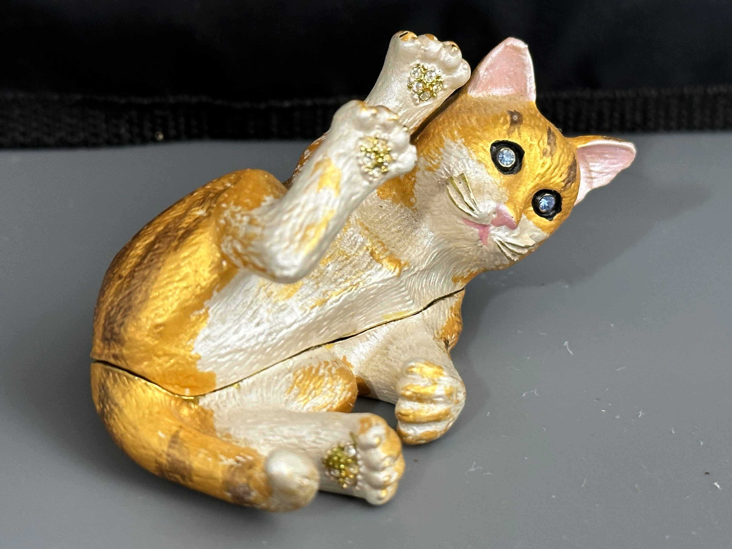 Rucinni Playful Cat Trinket Box / Vintage Cat Trinket Box With ...
