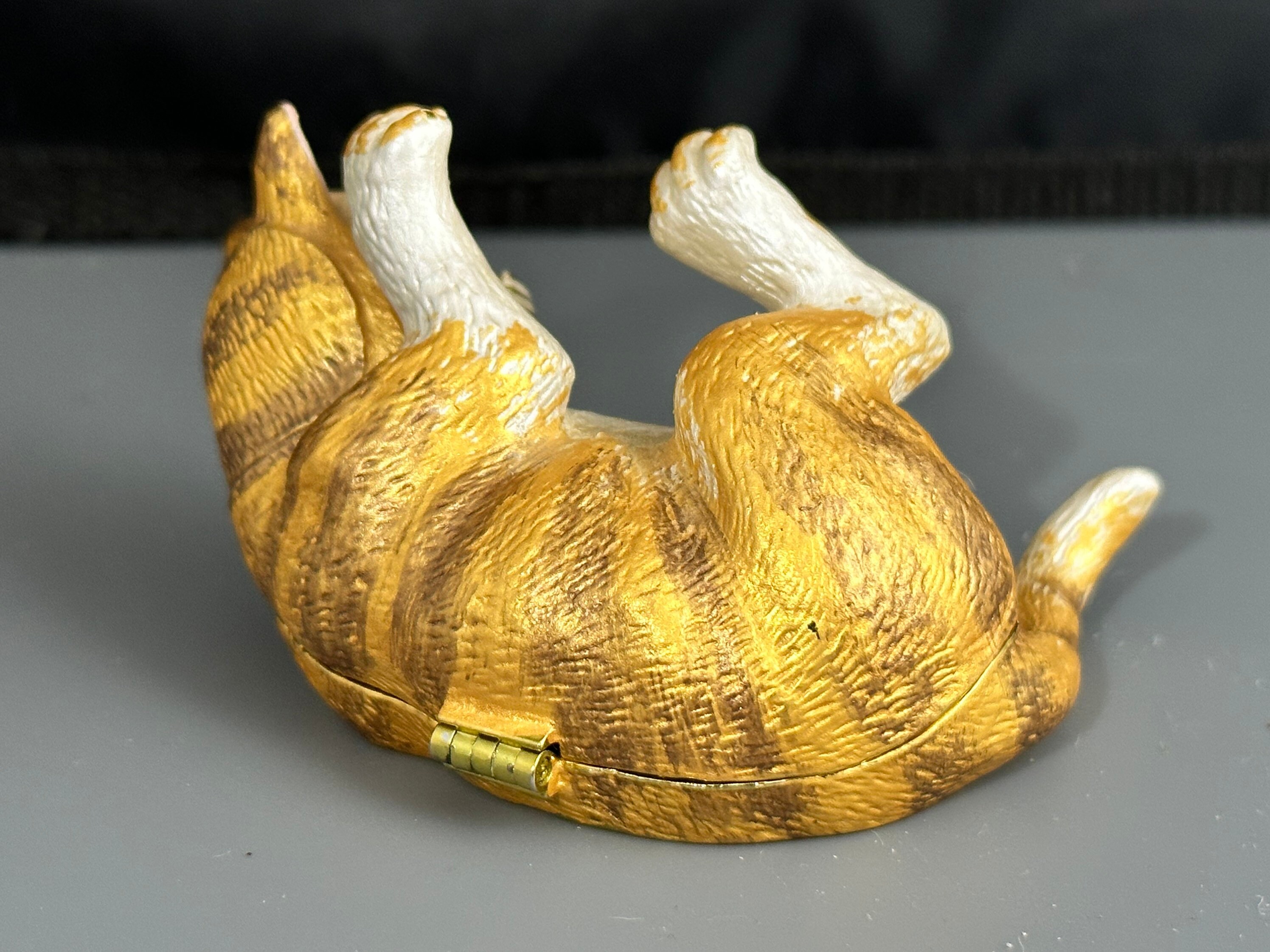 Rucinni Playful Cat Trinket Box / Vintage Cat Trinket Box With ...