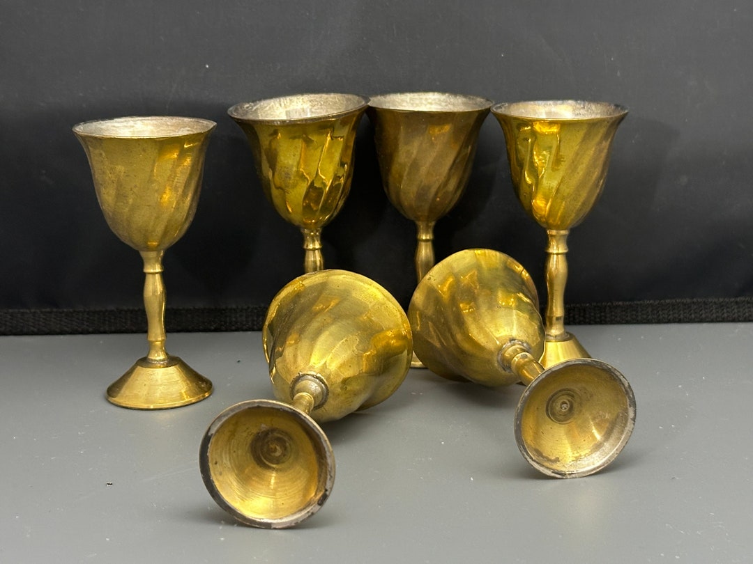 Small Vintage Cordial Cups. - Etsy