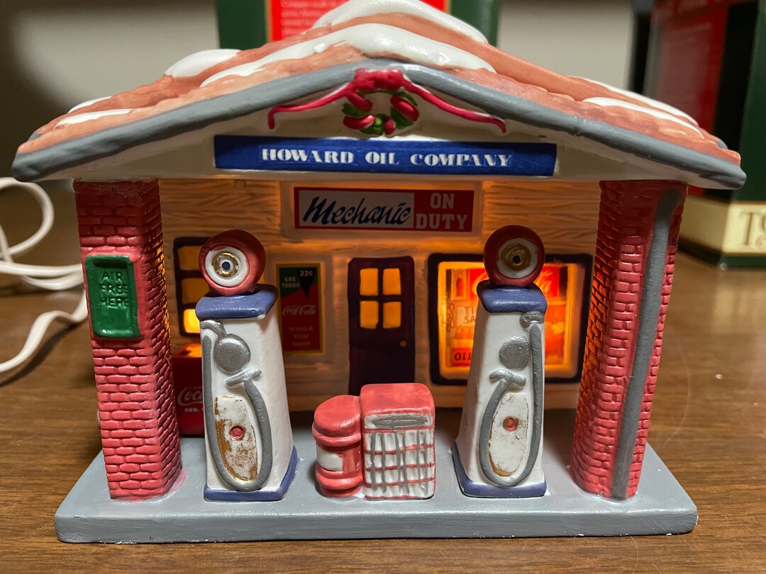 1991 Coca Cola Howard Oil Gas Station Town Square Collection, Christmas ...
