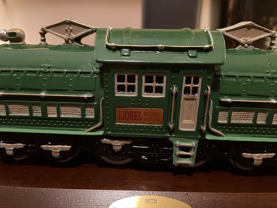 1992 Lionel Train by Avon 1928 381E Locomotive Green - Etsy