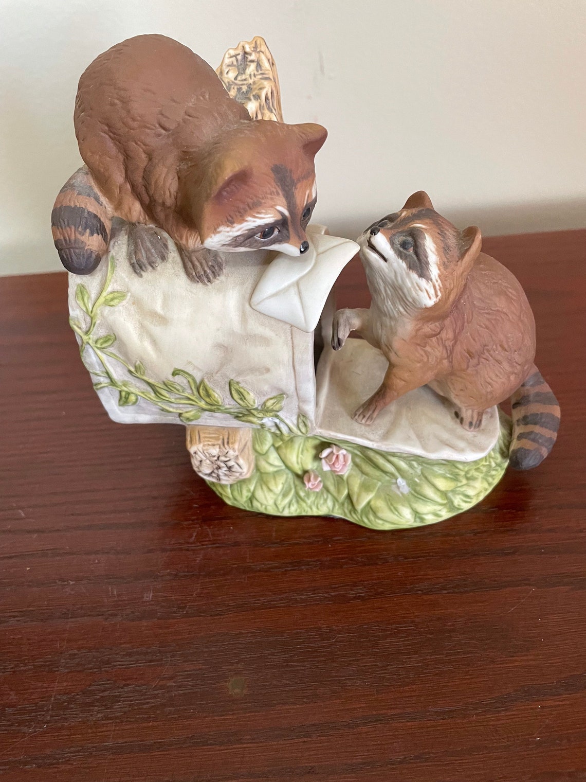 1987 Homco Masterpiece Porcelain Raccoons and Mailbox Figurine - Etsy