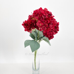 Red Silk Hydrangea Bunch: Realistic Artificial Flower Arrangement - Etsy