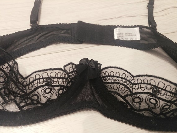 Strapless Shelf Bra