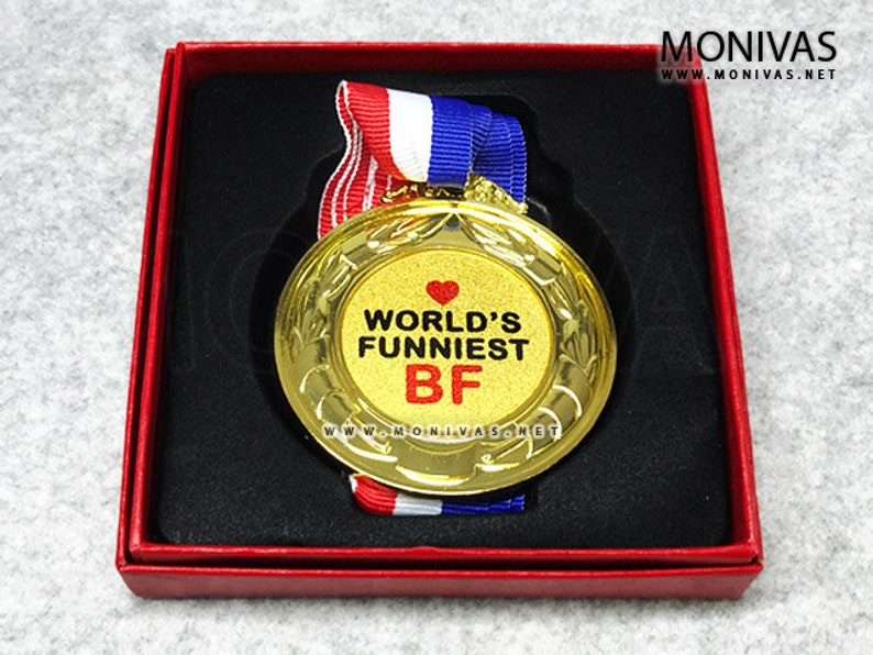 World's Funniest Boyfriend Gold Medal Award Anniversary Gift Birthday ...