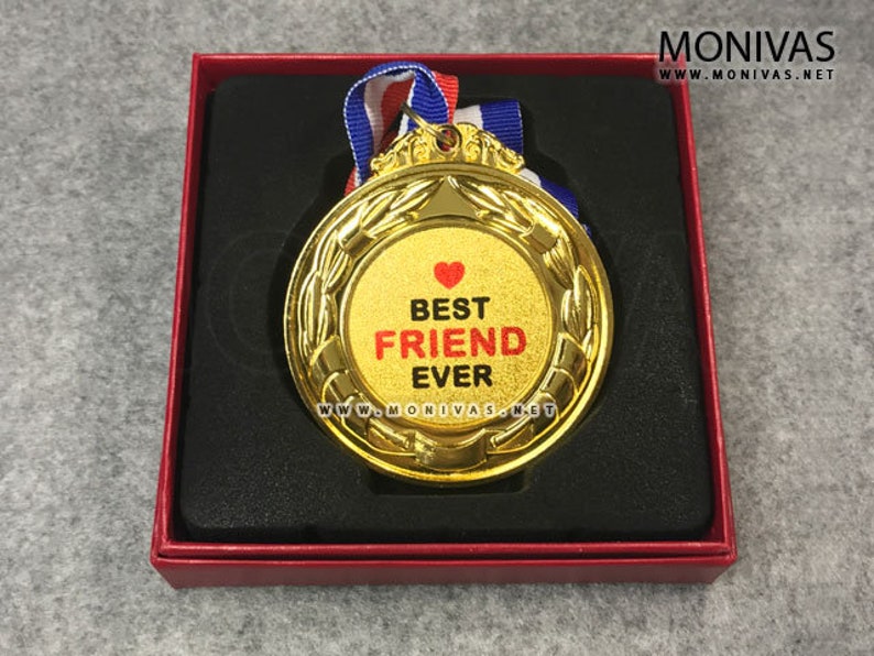 Best Friend Ever Medal BFF Birthday Present Creative Novelty Gift - Etsy