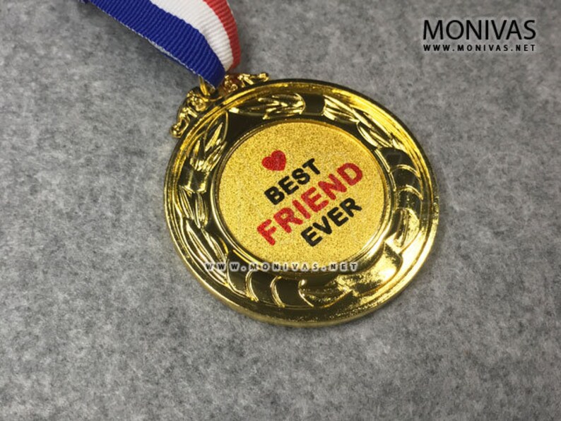 Best Friend Ever Medal BFF Birthday Present Creative Novelty Gift - Etsy