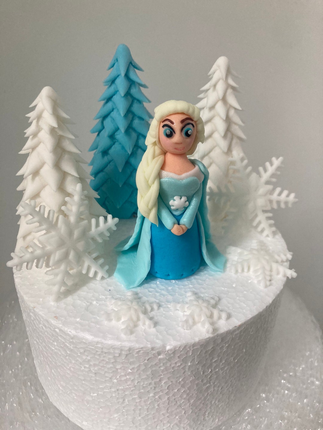 Fondant Cake Topper Elsa Ice Queen Firs Snowflakes Cake Decoration Cake ...
