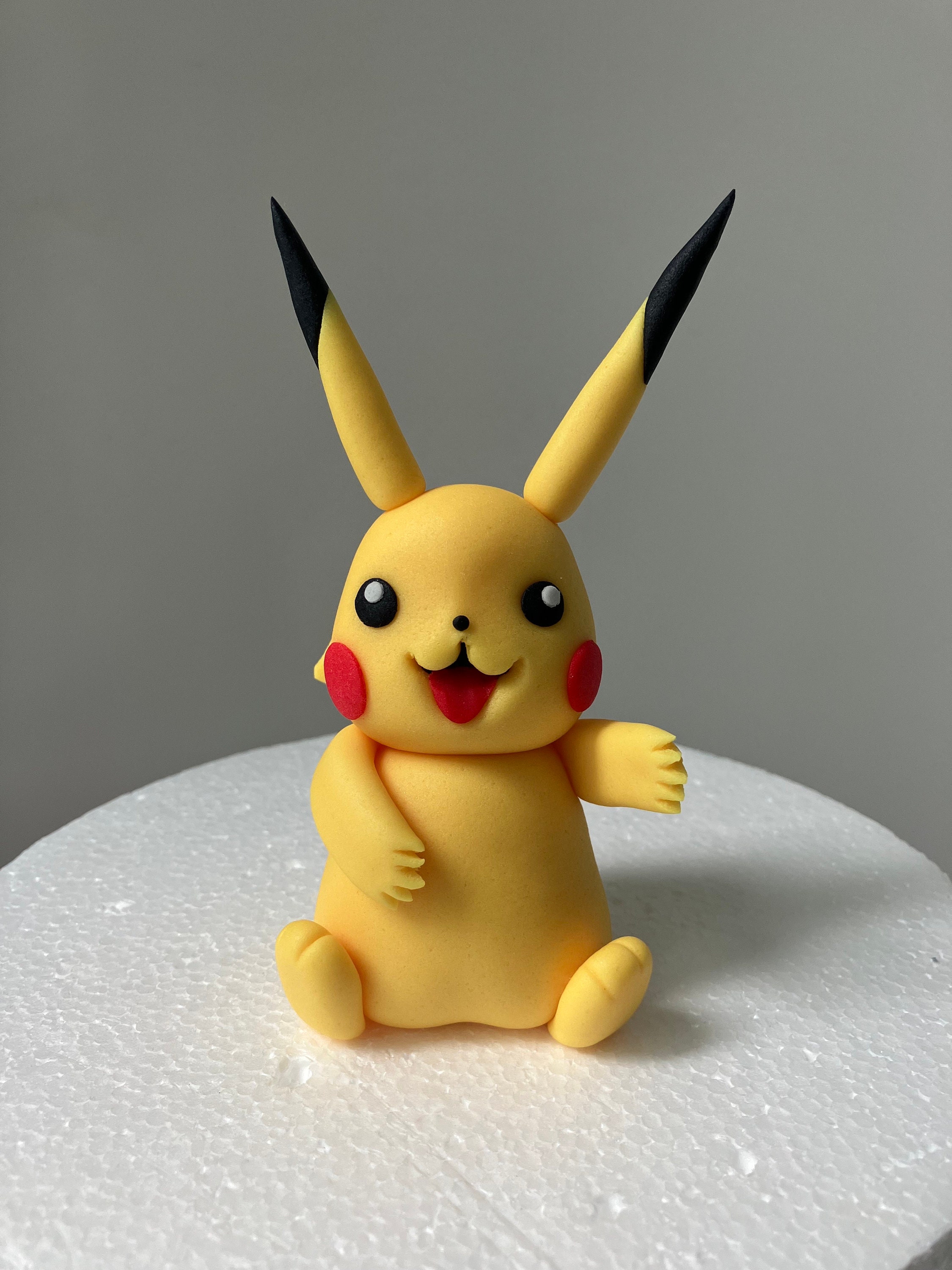 Caketopper Fondant Pokeball Pikachu Tortenfigur - Etsy.de