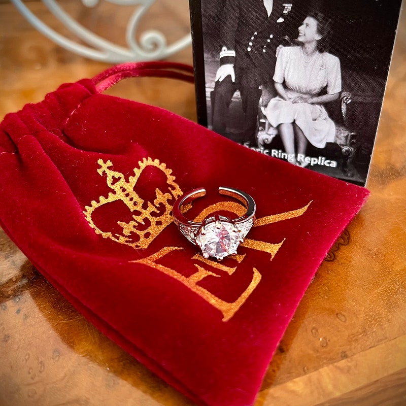 Royal Replica - Etsy
