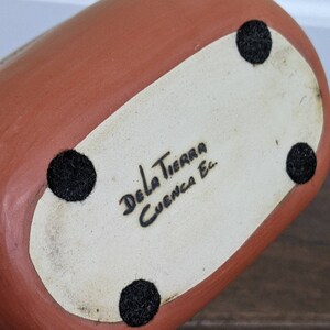 De La Tierra Cuenca Ecuador Pottery Flower Floral Vase Home Decor Brown ...