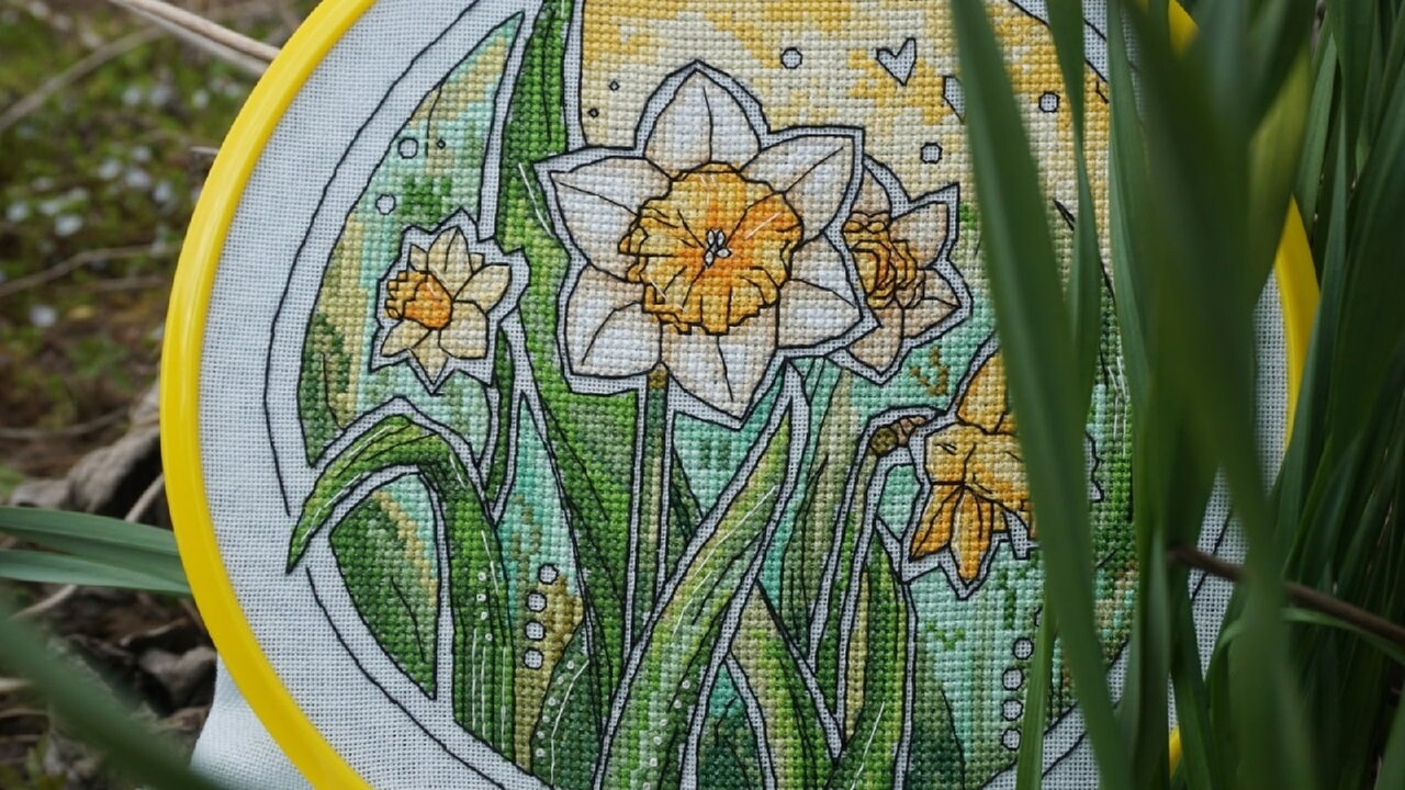 Daffodil Cross Stitch Round Pattern Pdf Spring Flowers Cross - Etsy