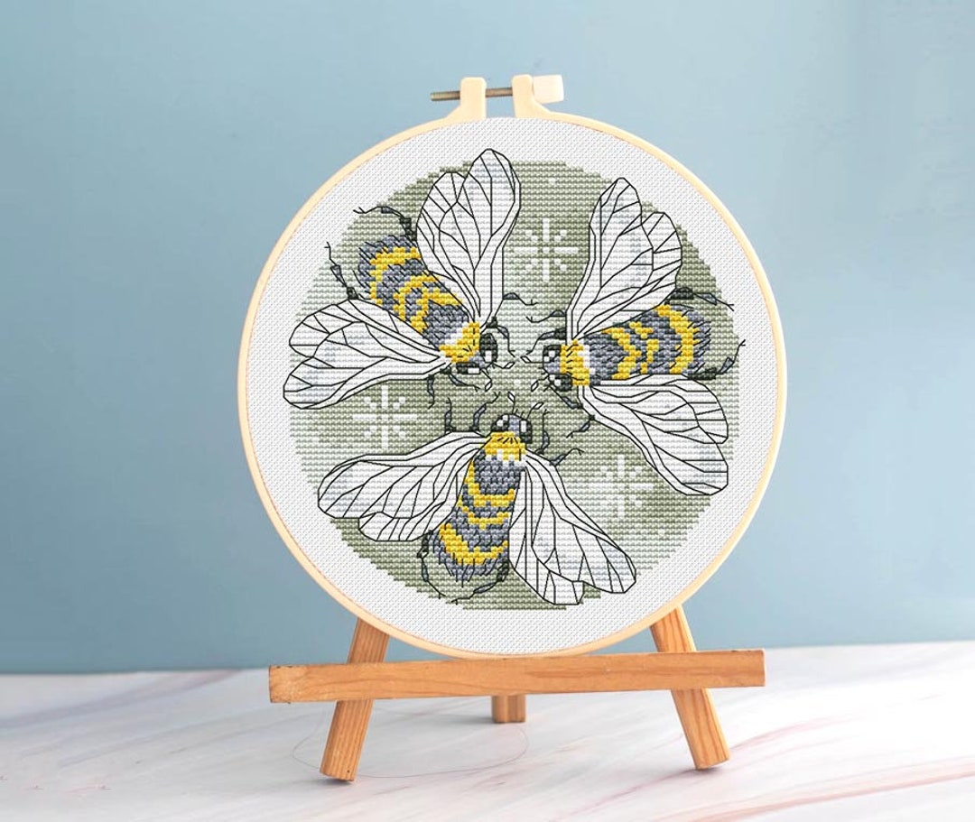 Bee Cross Stitch Flowers Pattern Pdf - Round Embroidery Honey Bee Cross ...