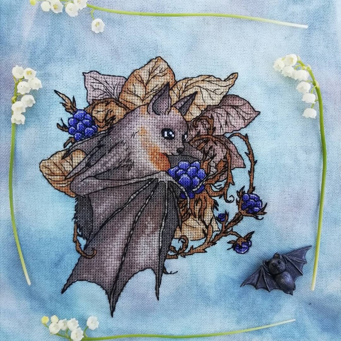Bat Cross Stitch Blackberry Pattern Pdf - Round Cross Stitch Bat ...