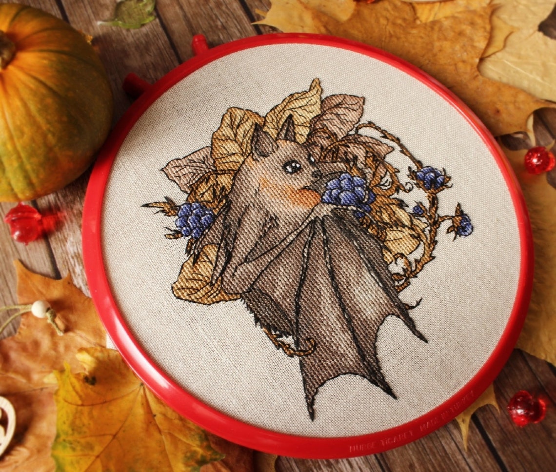 Bat Cross Stitch Blackberry Pattern Pdf Round Cross Stitch - Etsy