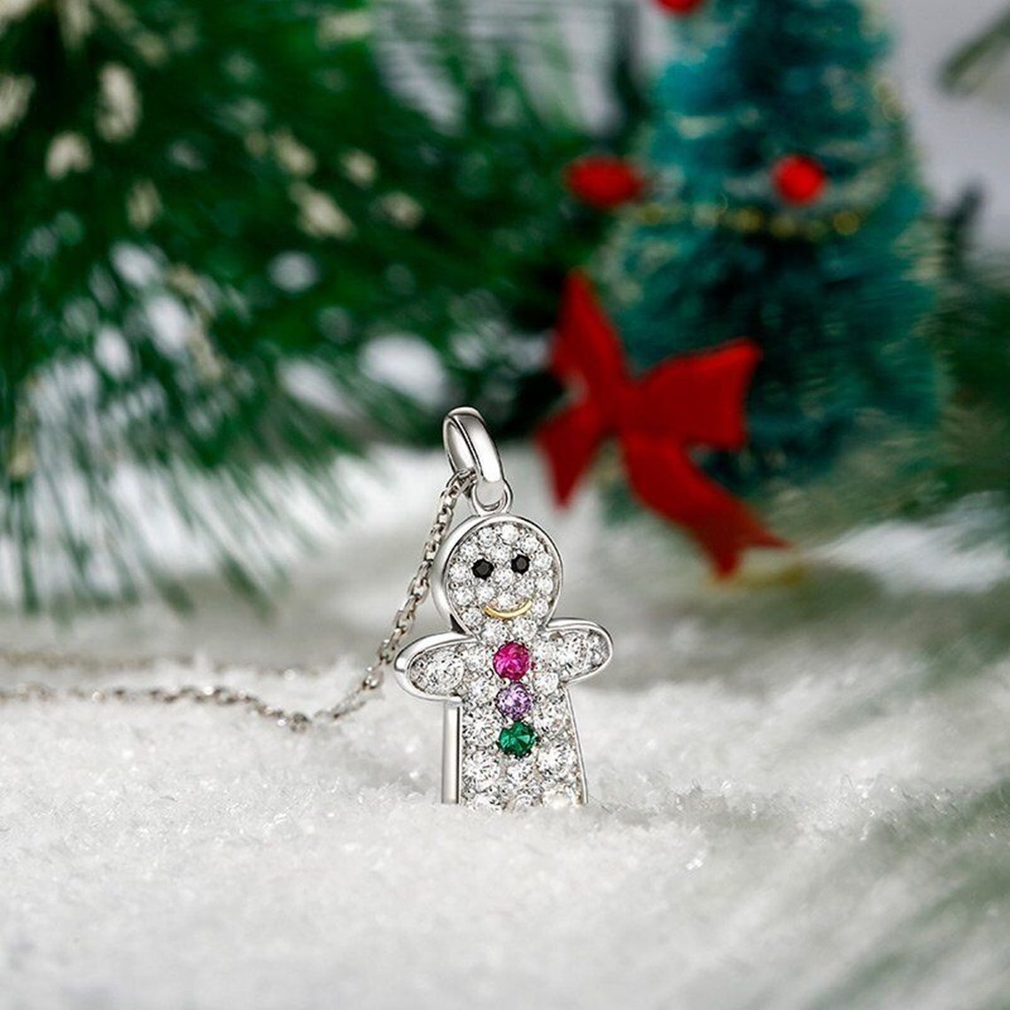 14K Gold Gingerbread Man Pendant Necklace, Round CZ Stone Pendant ...