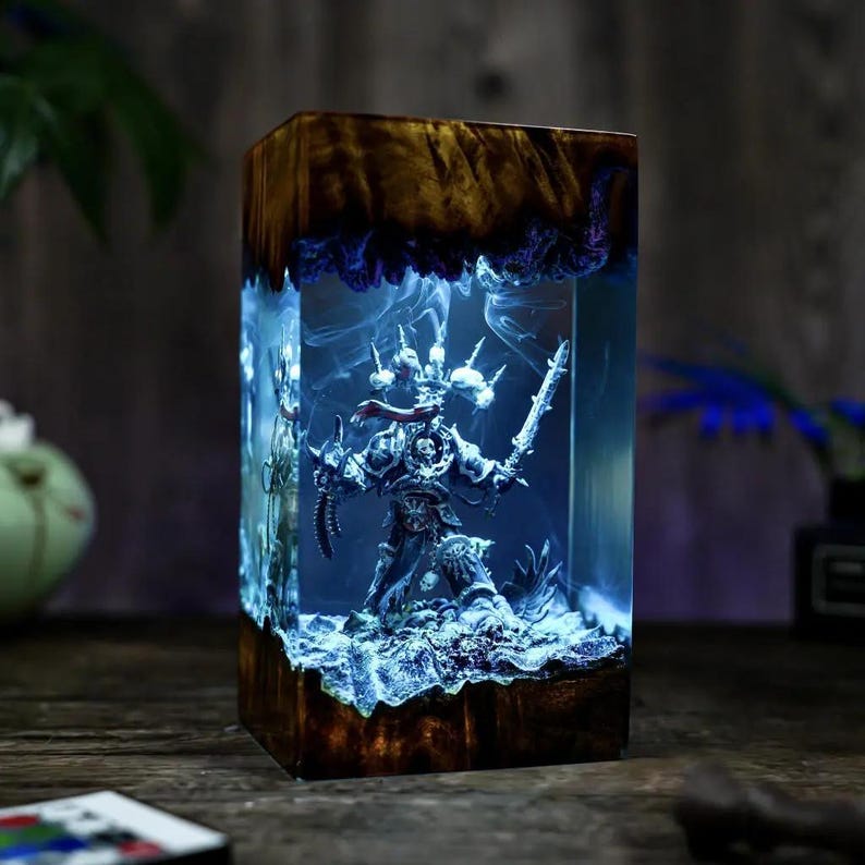 Chaos Space Marines Warhammer Lamp, Resin Diorama Desk Lamp, Collector ...