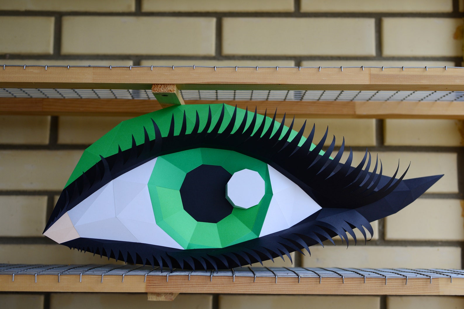 Papercraft 3D MAKEUP SMOKEY EYE Pepakura Low Polygonal Paper - Etsy