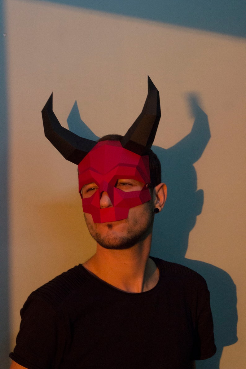 Papercraft 3D HORNED SKULL Half MASK 1 Halloween Demon - Etsy