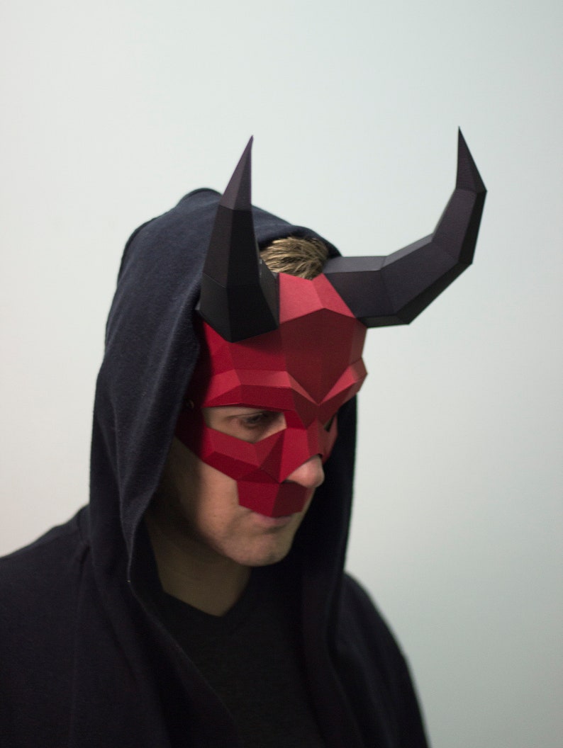 Papercraft 3D HORNED SKULL Half MASK 1 Halloween Demon - Etsy