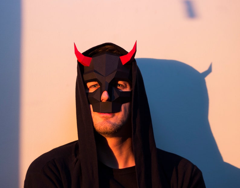 Papercraft 3D HORNED SKULL Half MASK 3 Halloween Demon | Etsy