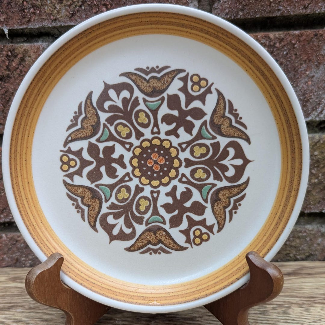 Denby Canterbury Retro Stoneware Plate, Mid-century 1960s Brown ...