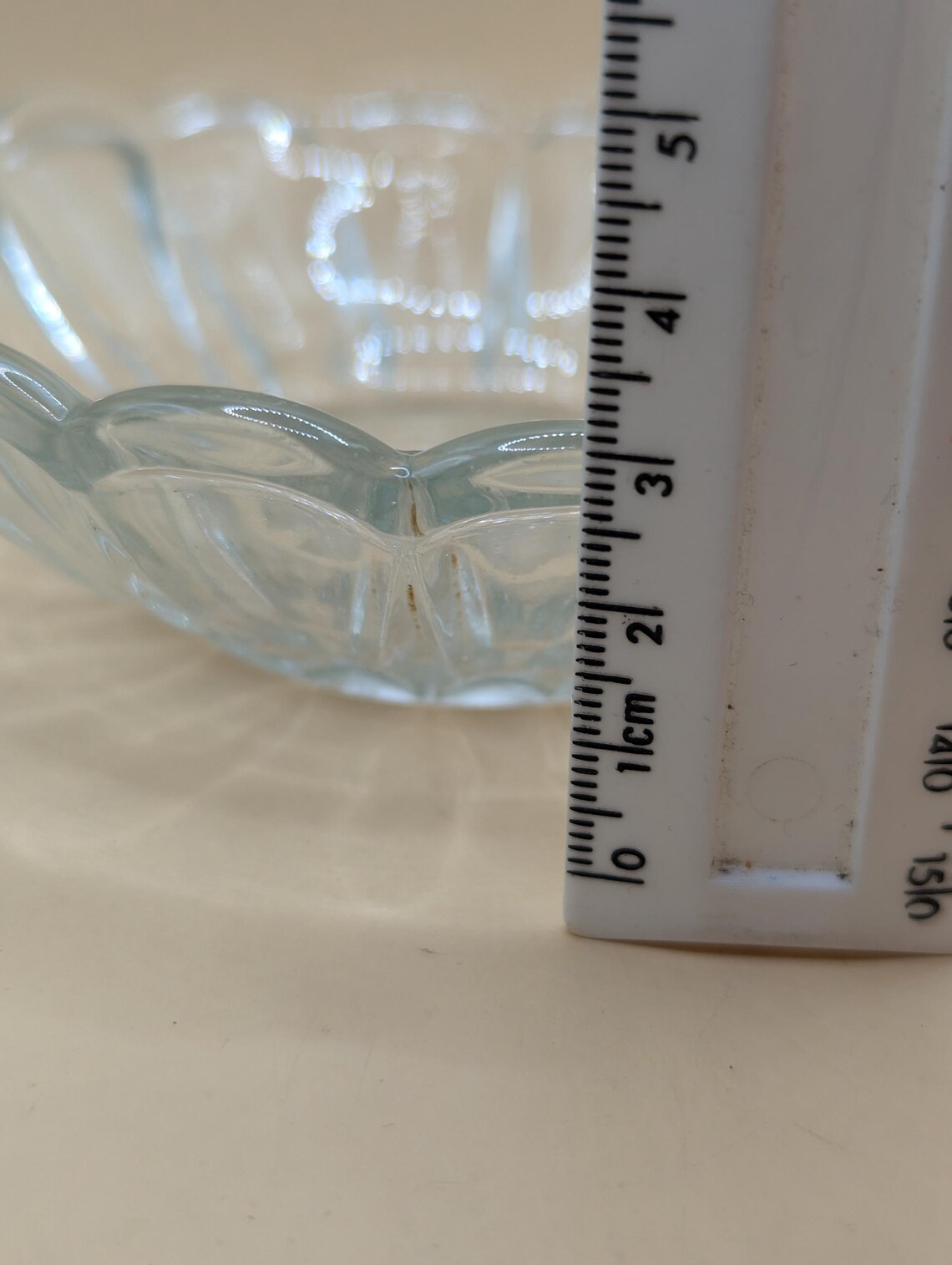 Vintage Strawberry Pressd Glass Fruit Bowl With Design Etched Out From ...
