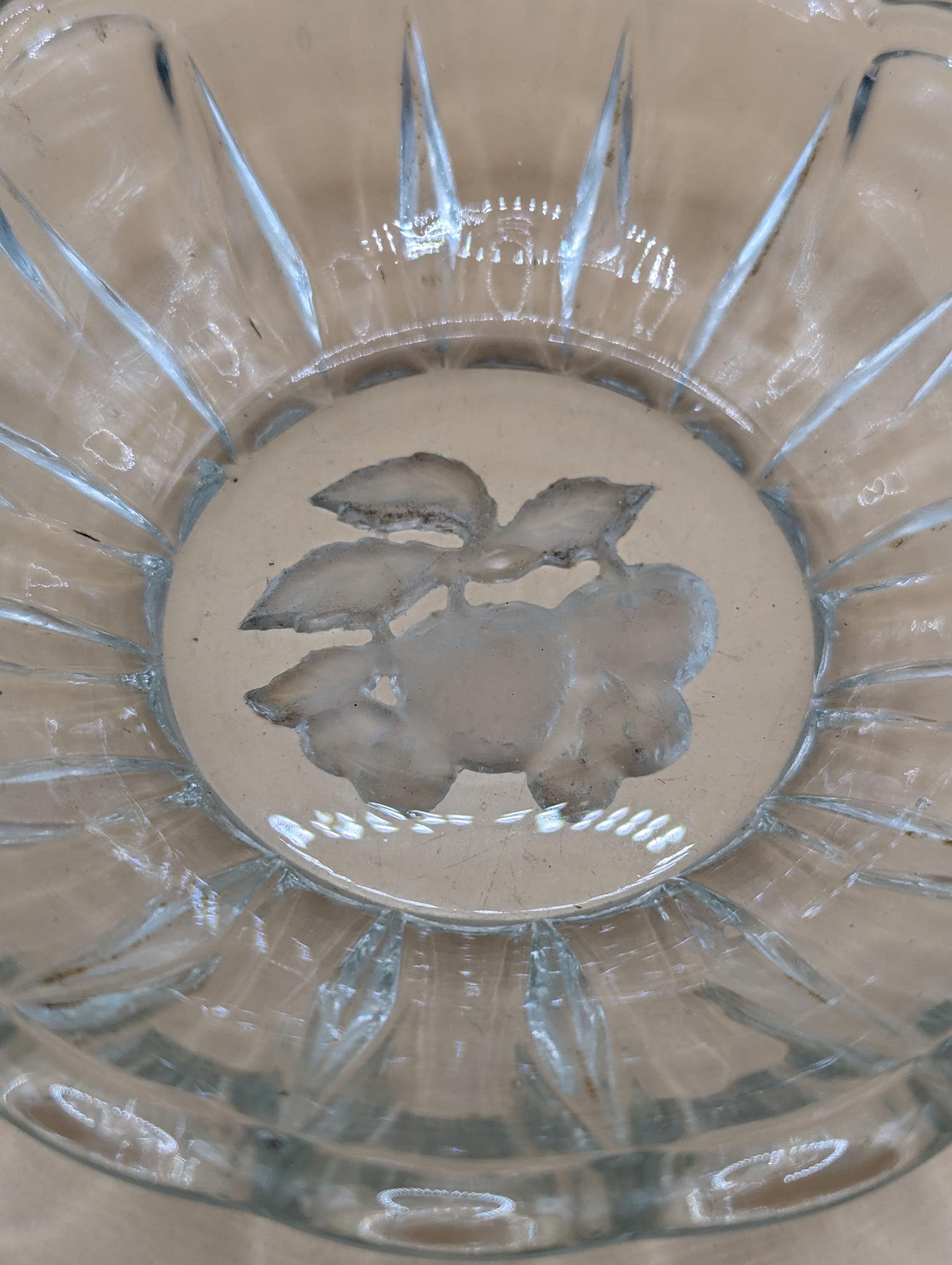 Vintage Strawberry Pressd Glass Fruit Bowl With Design Etched Out From ...