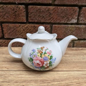 Beautiful Floral Cottage Style Teapot Good Condition With Unusual ...