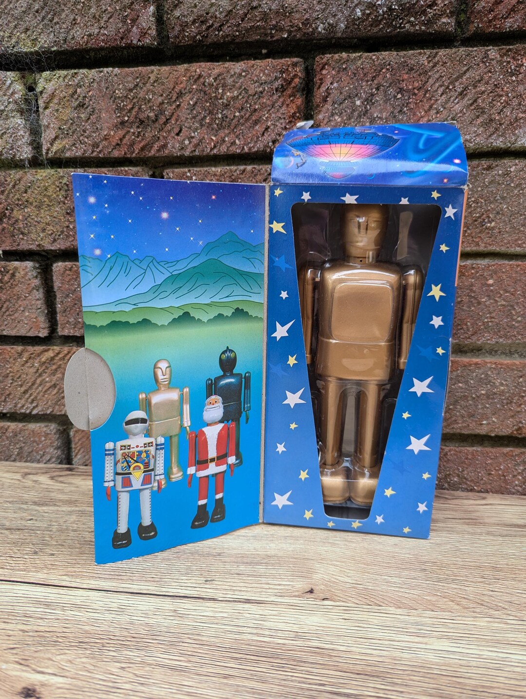 Vintage Tobar 23 Cms Gold Man Wind-up Tin Toy Robot Boxed A Bit Tatty ...