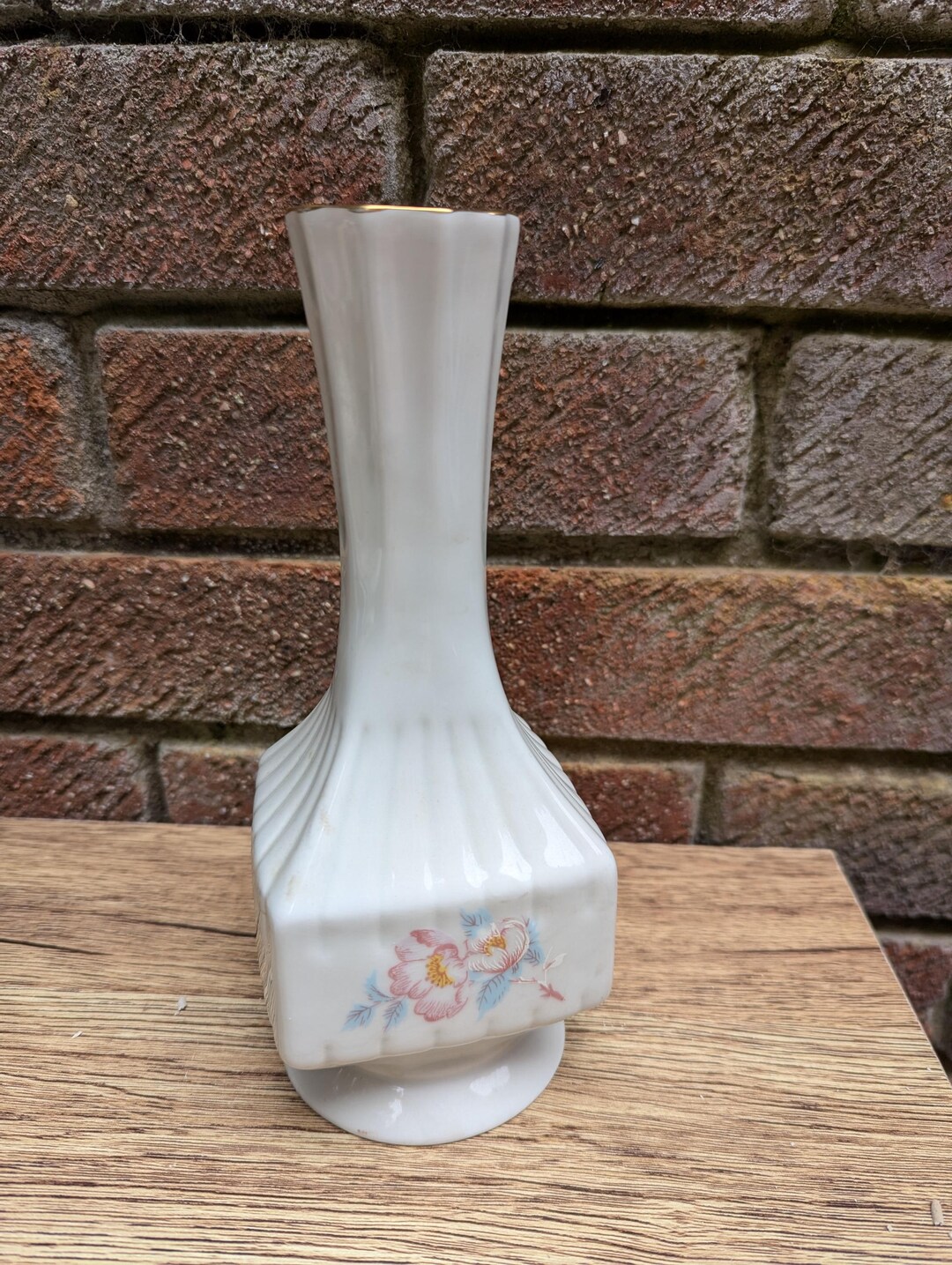 Alba Julia 1980s Floral Vase - Etsy
