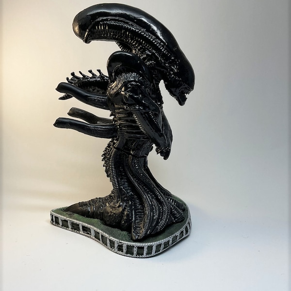 Alien Xenomorph Head Statue - Etsy