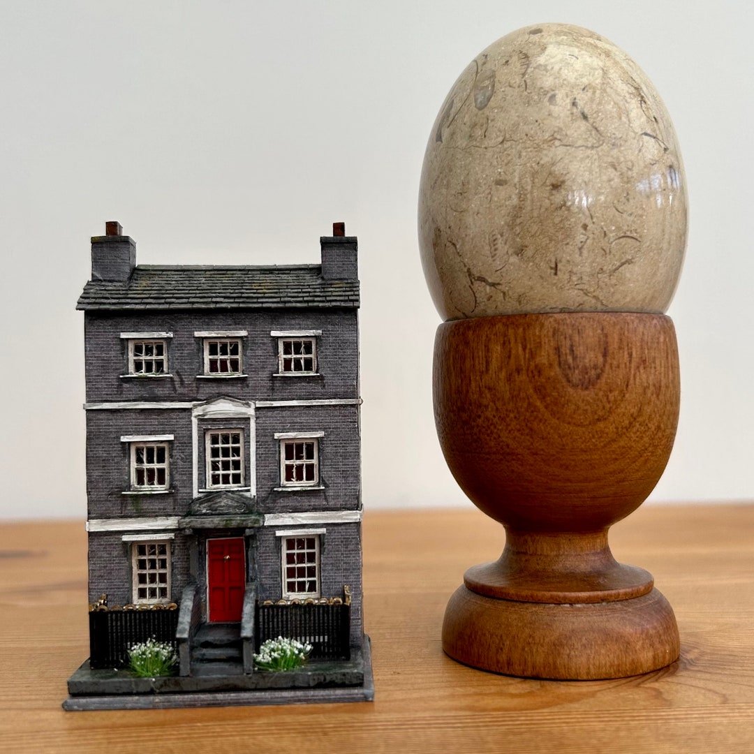 Grosvenor House. English Town House C1880 Dolls House, Miniature ...