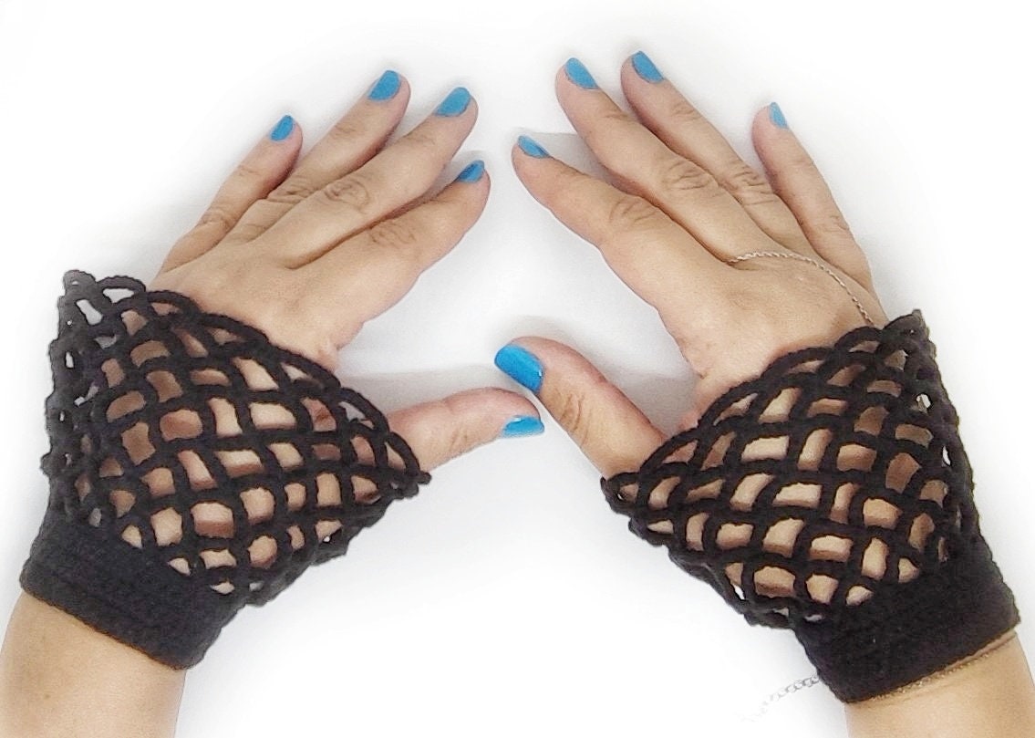 Crochet Black Gothic Cuff Pattern, Victorian Style Black Spiderweb ...