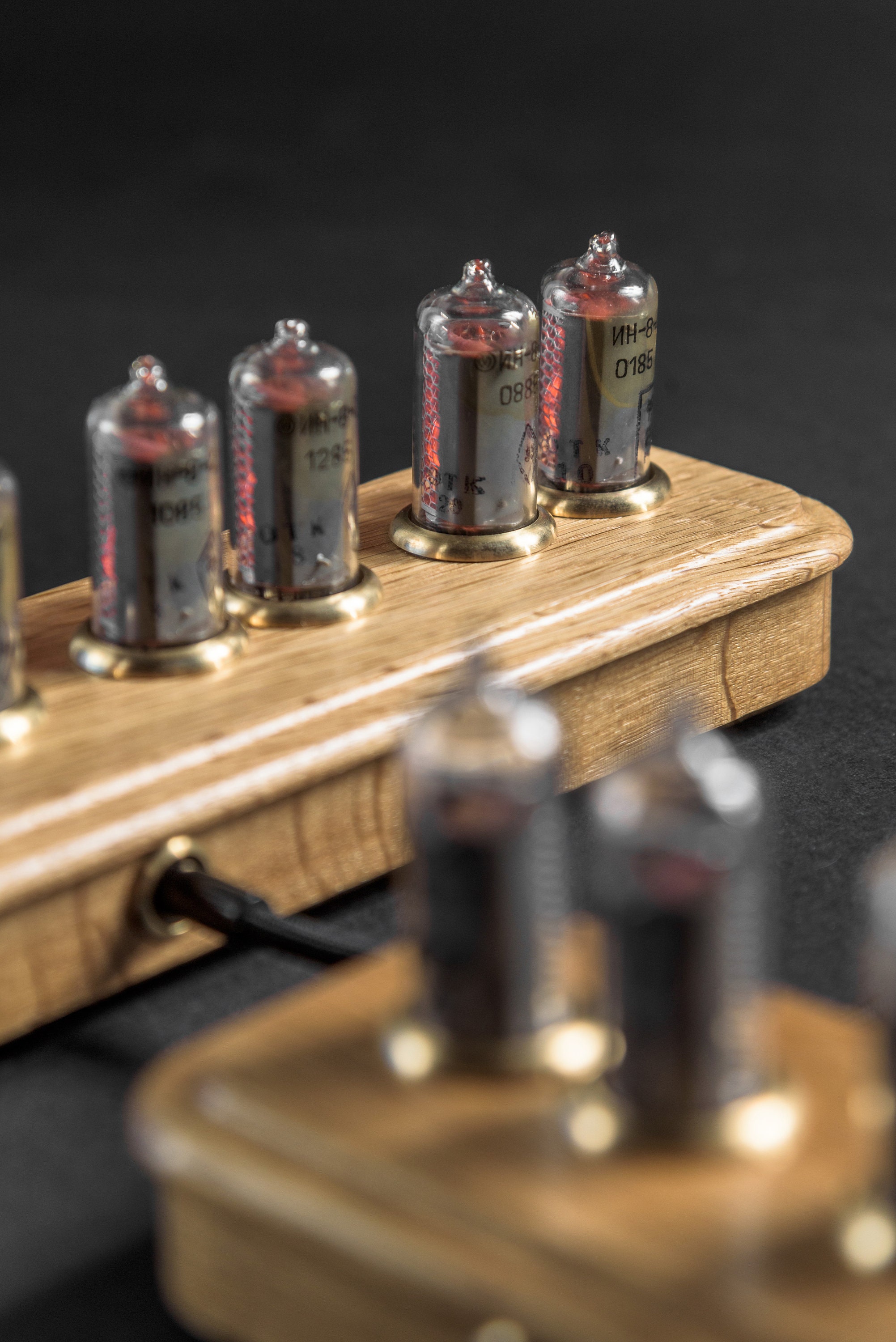 CUSTOMIZABLE Nixie Clock, Oak Wood Clock | Desk Decor, Gift Idea, First ...