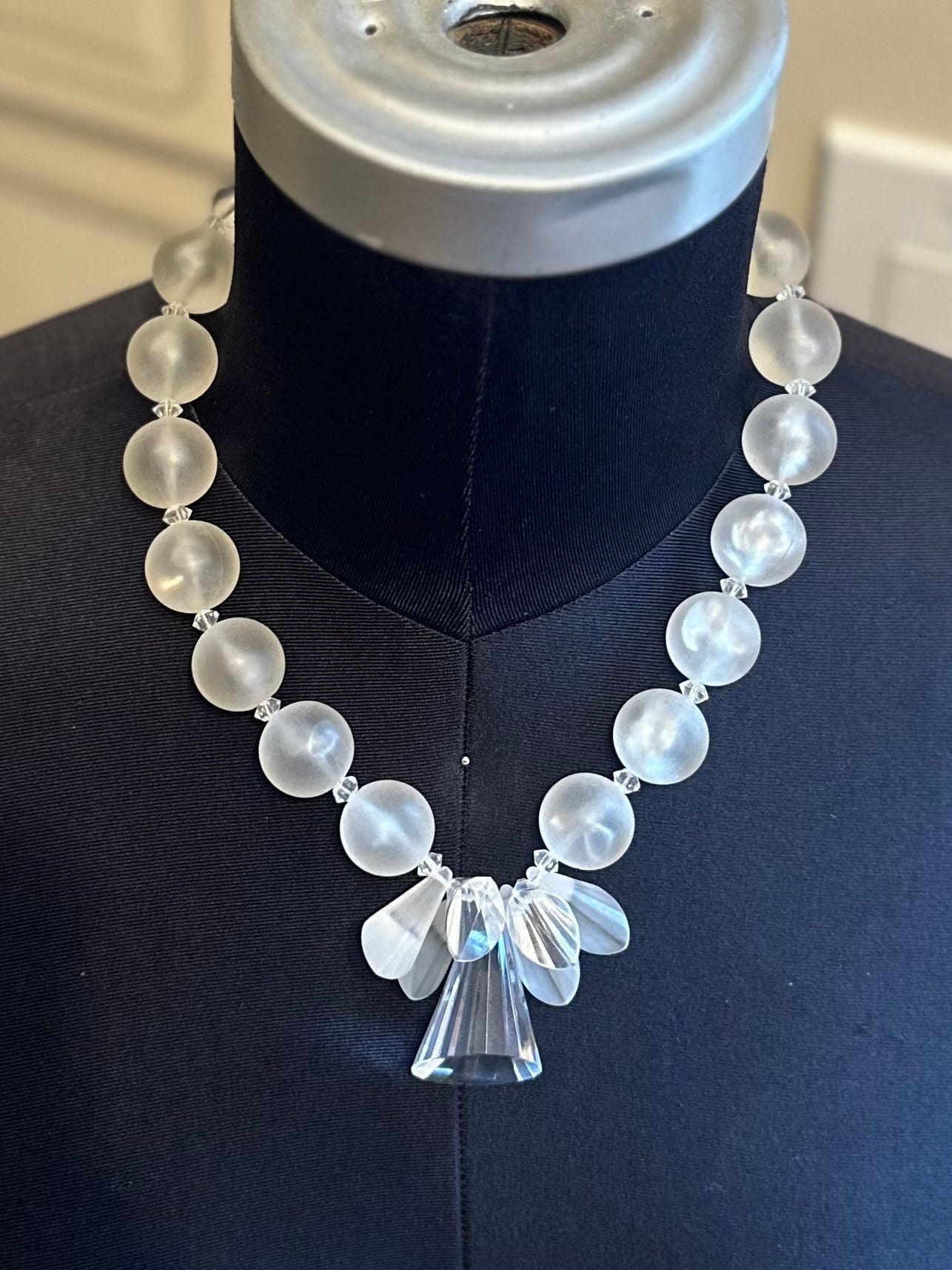 Rare Vintage 1950s Clear & Frosted Graduated Lucite and Faceted Lucite ...