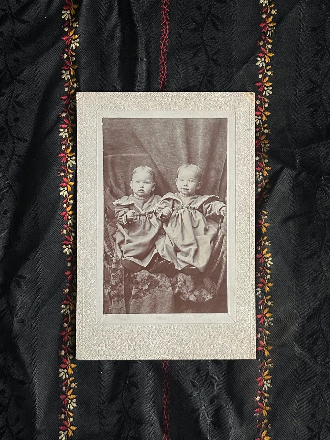 Antique Late 1800s Cabinet Card Portrait of Infant Twin Girls Twins - Etsy