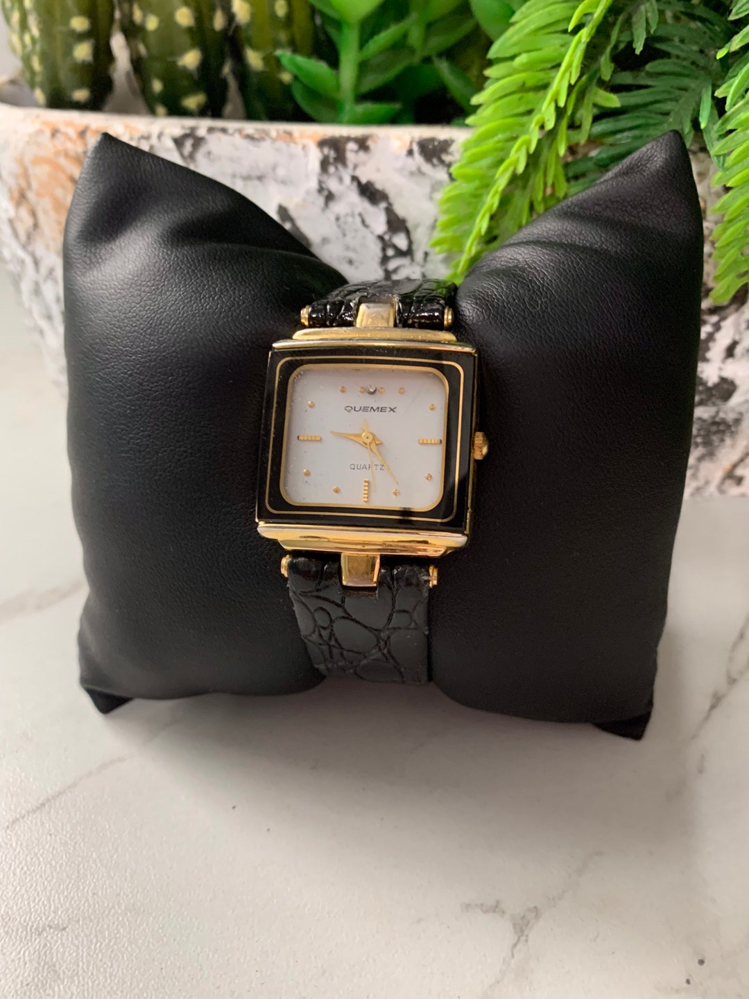 80-90s Vintage Quemex Quartz Gold Tone Ladies Watch With Black Leather ...