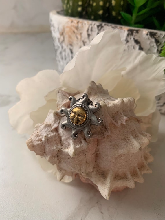 Vintage jj sun brooch - Gem