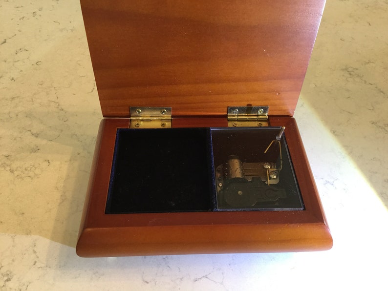 The Blessed Virgin Mary Music Box Danbury Mint - Etsy