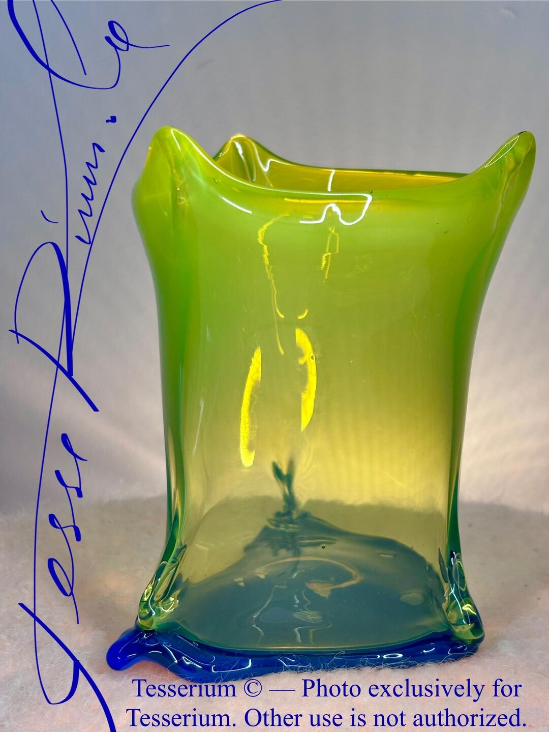 Vibrant Neon Art Glass Vase – Yellow to Blue Gradient – Unique ...