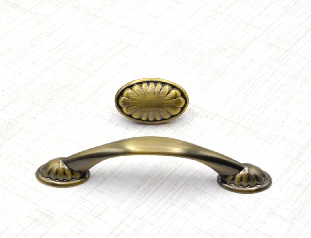 3 Centers Scalloped Antique Brass Drawer Pull, 3 3/4 Center to Center ...
