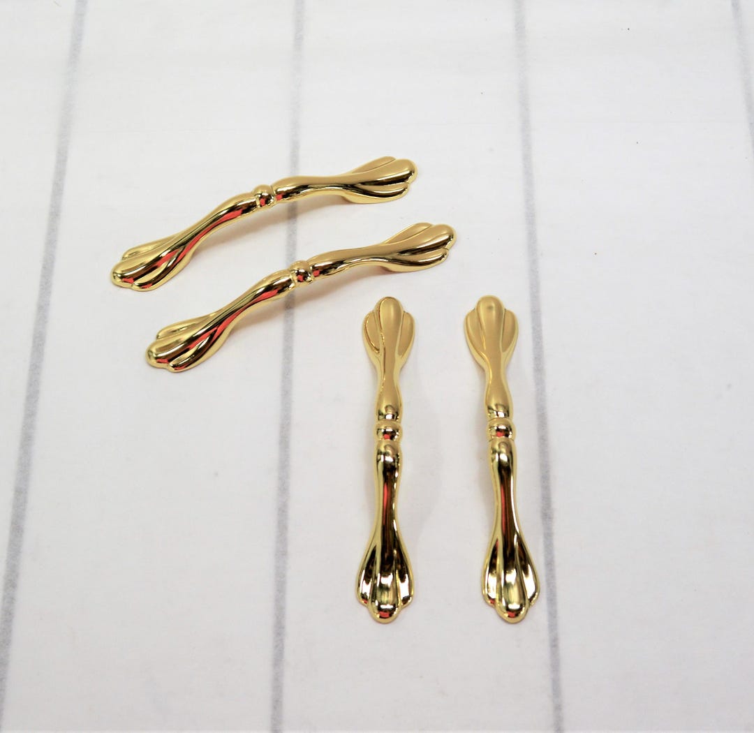 Brass Spoon Foot Pull, 3" Centers Polished Brass Cabinet Handle, Gold ...