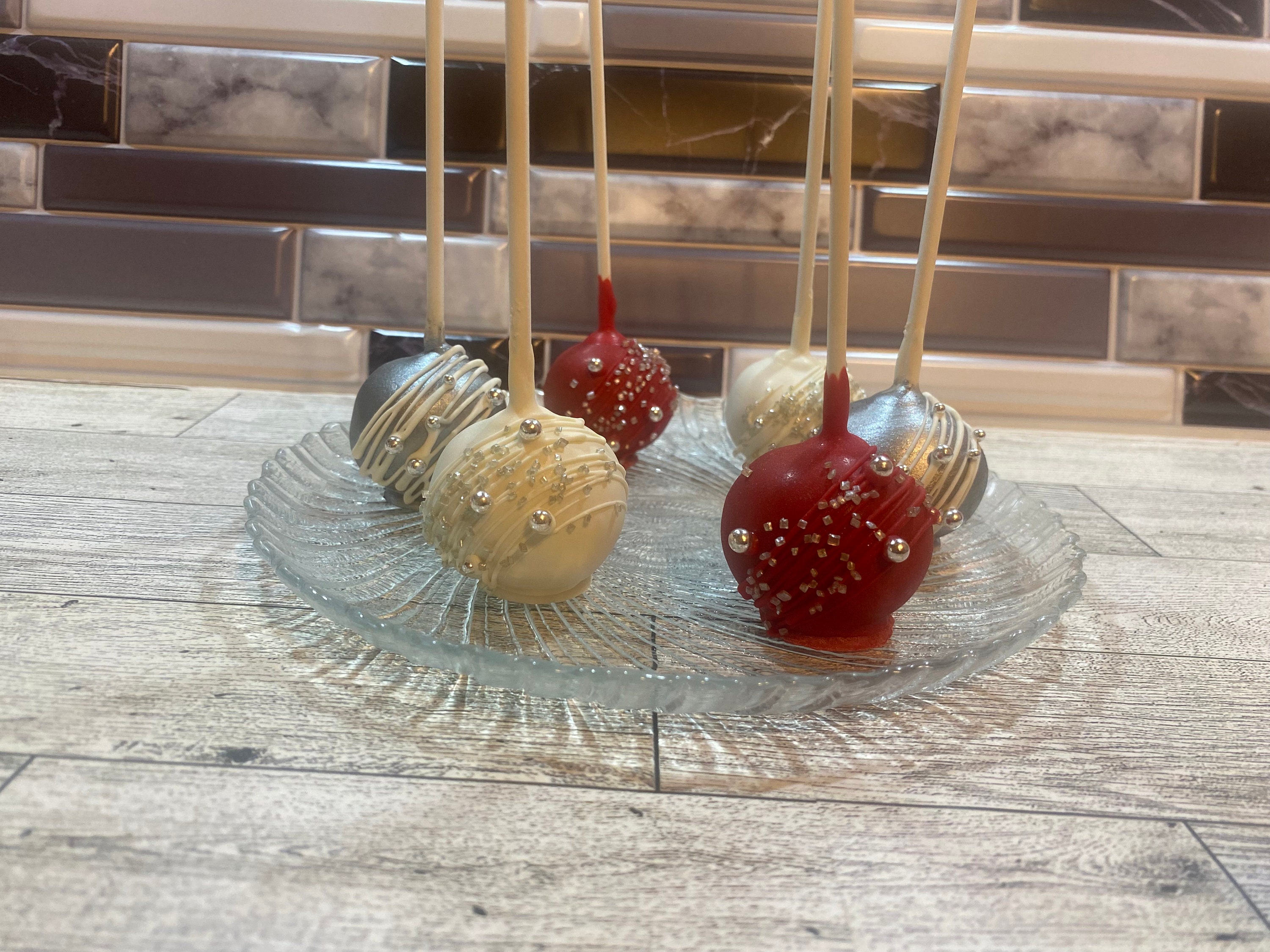 Custom Cake Pops|made to Order Cake Pops, Birthday Cake Pops ...