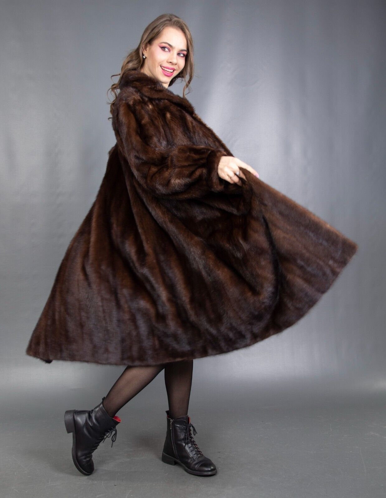 11534 Glamorous Real Saga Mink Fur Coat Luxury Fur Beautiful Look Size ...