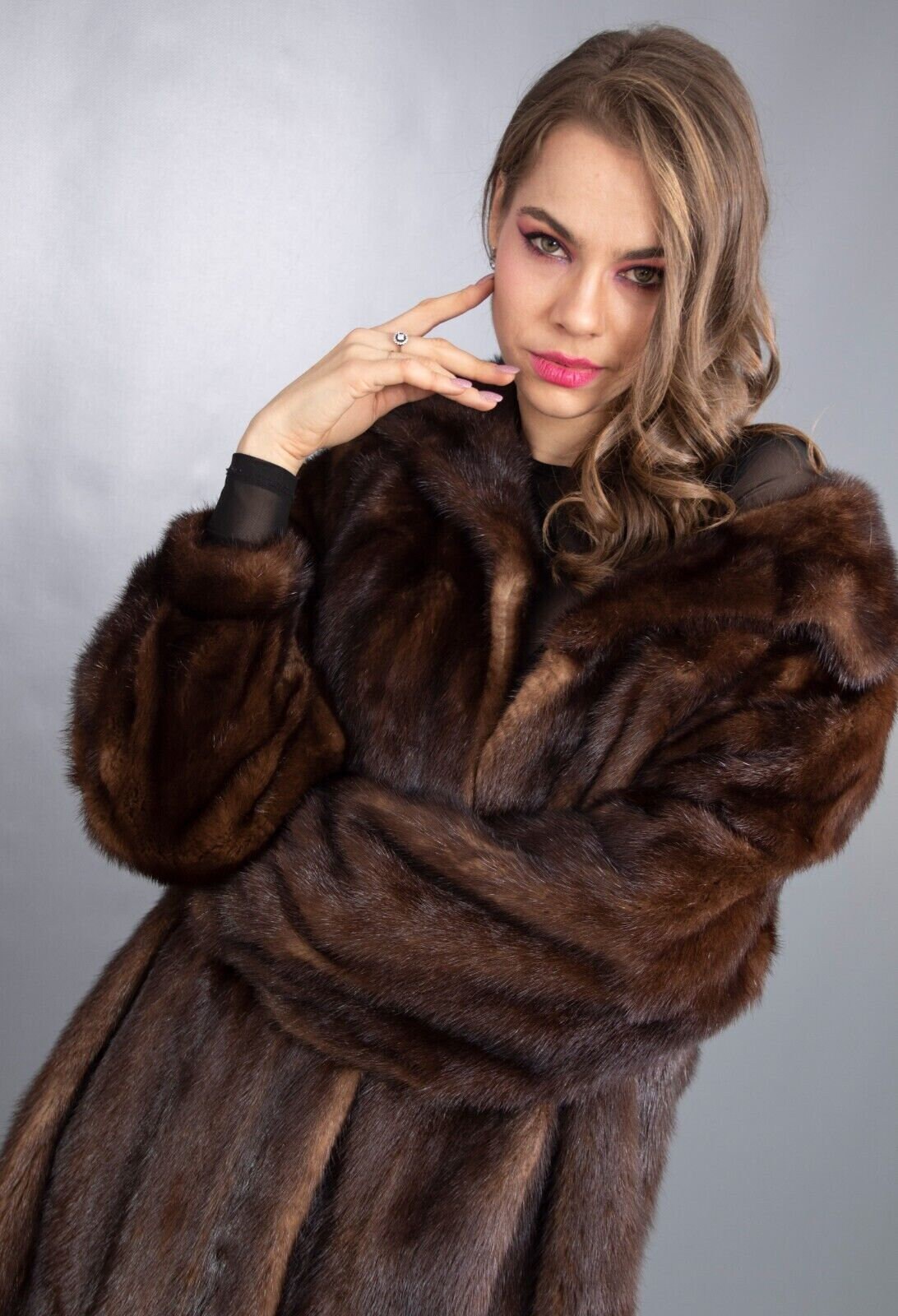 11534 Glamorous Real Saga Mink Fur Coat Luxury Fur Beautiful Look Size ...